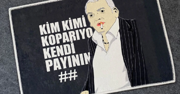 Kim Kimi Koparıyor Paspas